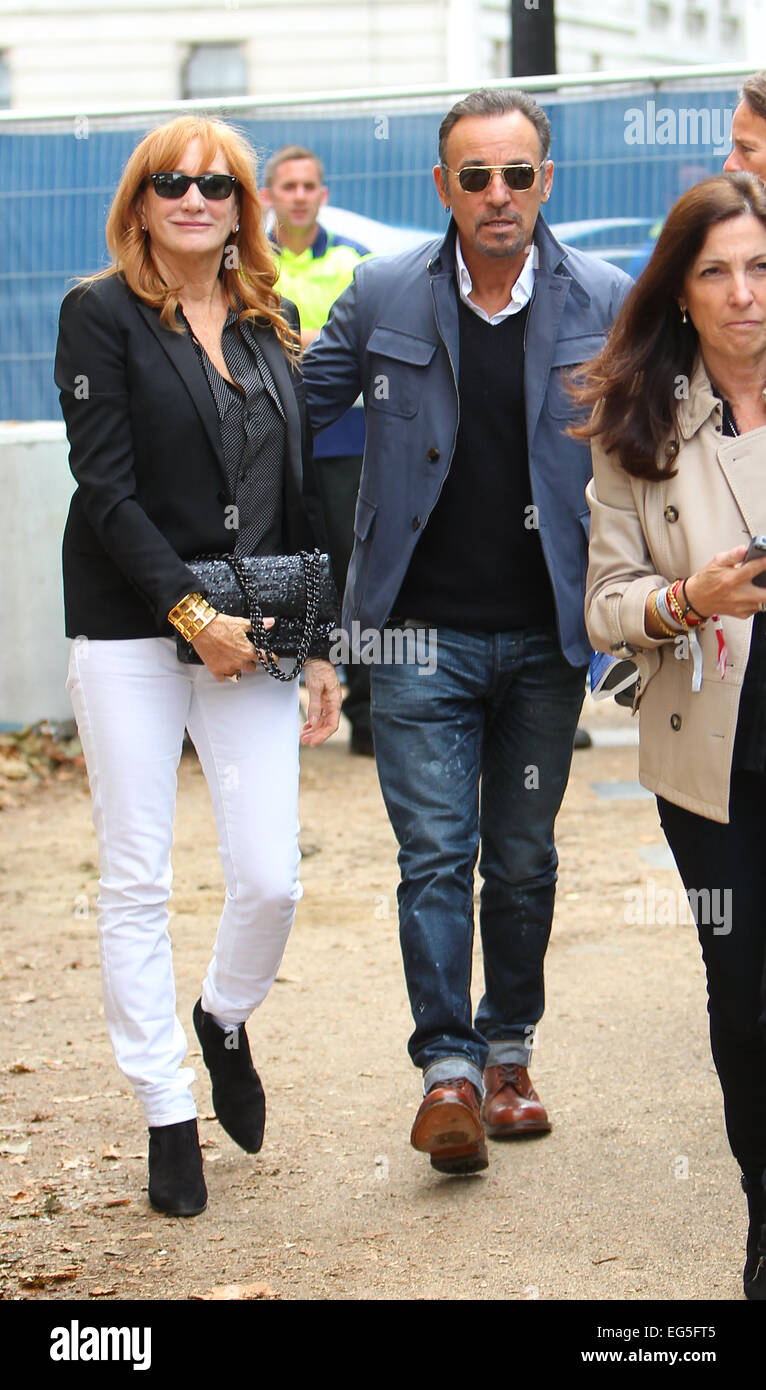 Bruce Springsteen und seine Frau Patti Scialfa kommen um ihre Tochter ...