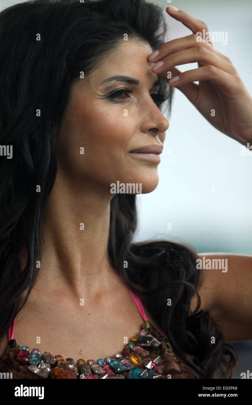 Micaela schäfer promoting new mtv -Fotos und -Bildmaterial in hoher ...