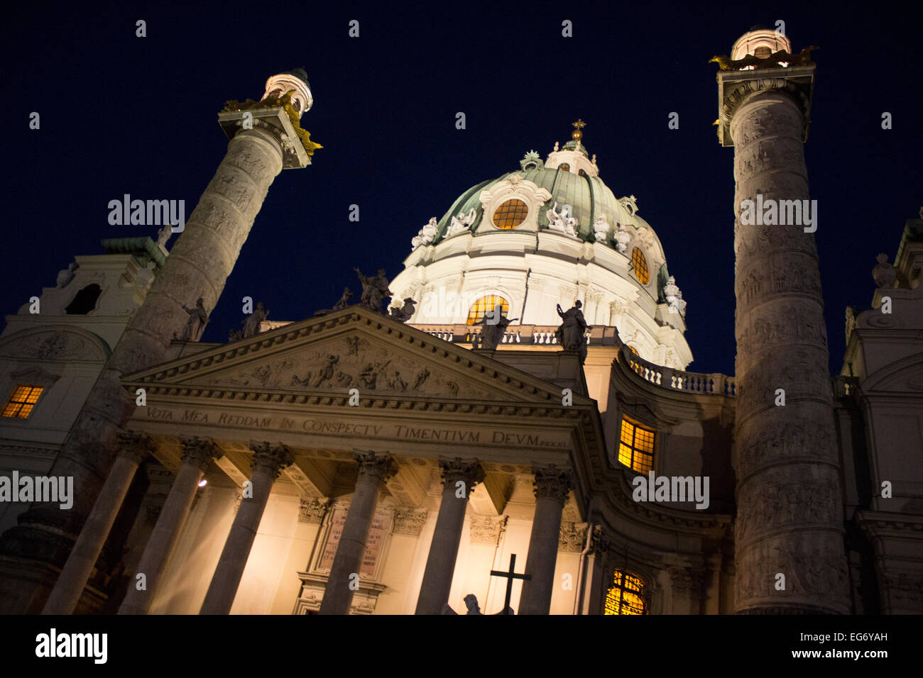 Vienna Karlskirche Stockfotos und -bilder Kaufen - Alamy