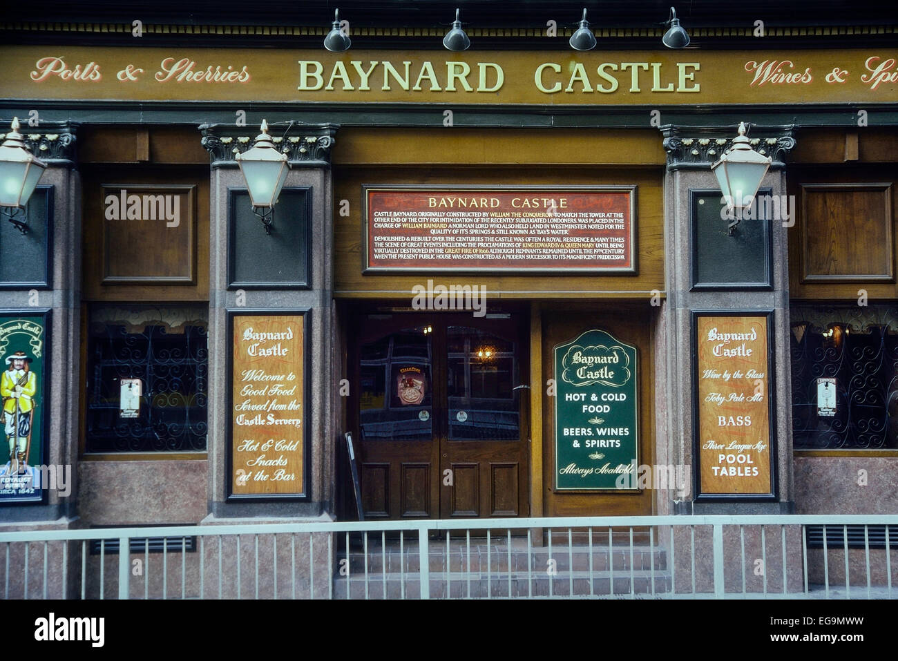 Schloss baynard street -Fotos und -Bildmaterial in hoher Auflösung – Alamy