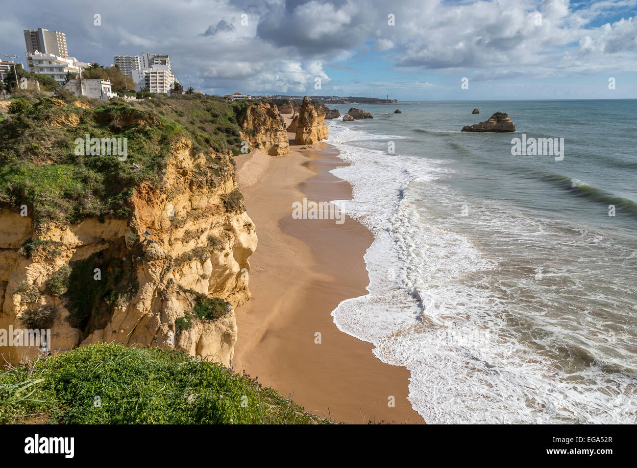 Faro portugal beach -Fotos und -Bildmaterial in hoher Auflösung – Alamy