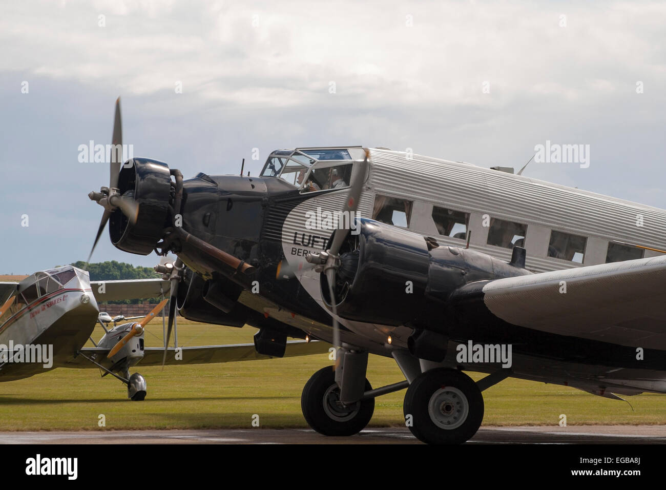 Lufthansa Junkers Ju 52 gute alte "Tante Ju" in Duxford in Vorbereitung ...