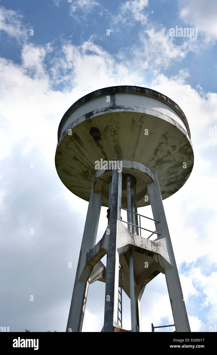 Wassertank turm -Fotos und -Bildmaterial in hoher Auflösung – Alamy