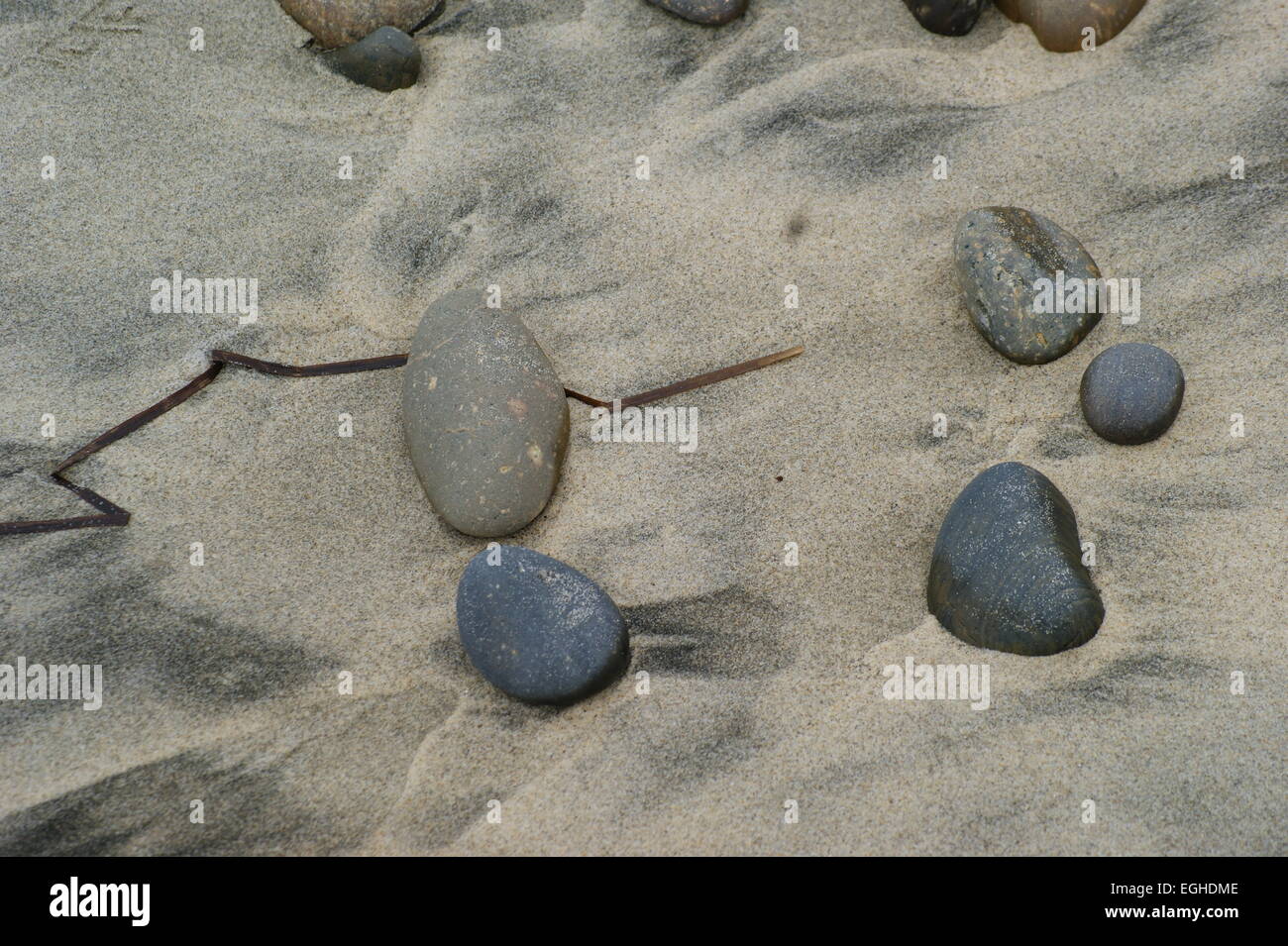 Strand steine -Fotos und -Bildmaterial in hoher Auflösung – Alamy