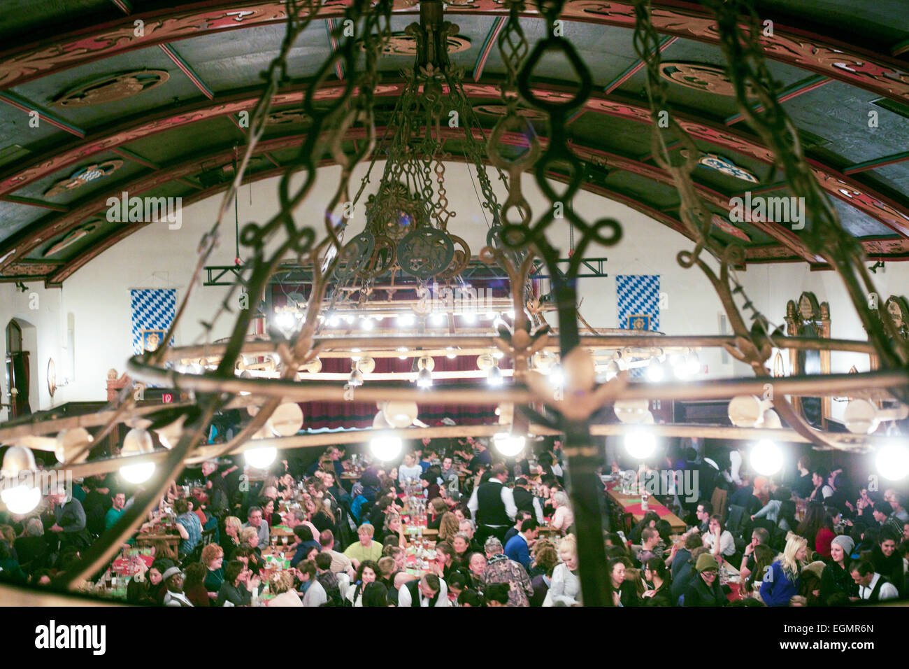 Augustiner keller munich -Fotos und -Bildmaterial in hoher Auflösung ...