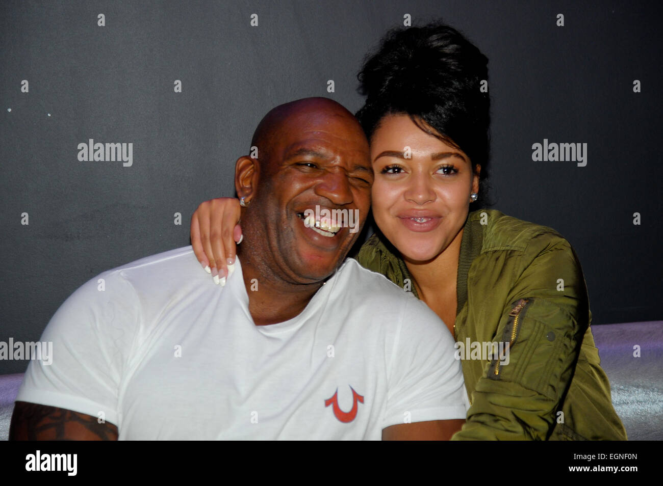 Die guvnors premiere -Fotos und -Bildmaterial in hoher Auflösung – Alamy