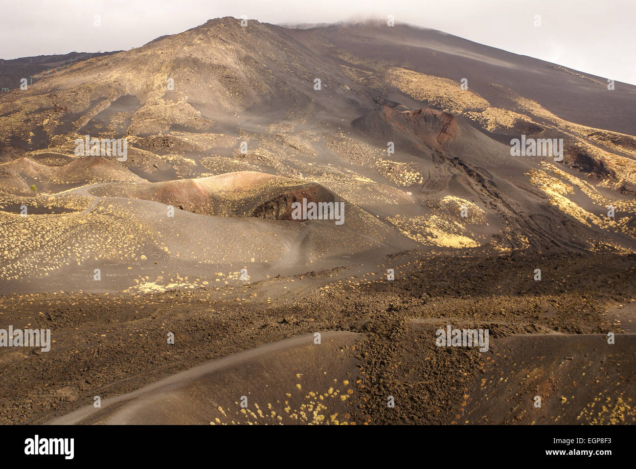 Etna volcano craters in sicily -Fotos und -Bildmaterial in hoher ...