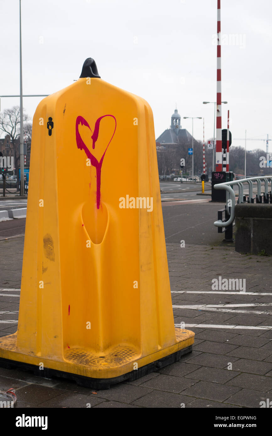 Urinal amsterdam -Fotos und -Bildmaterial in hoher Auflösung – Alamy