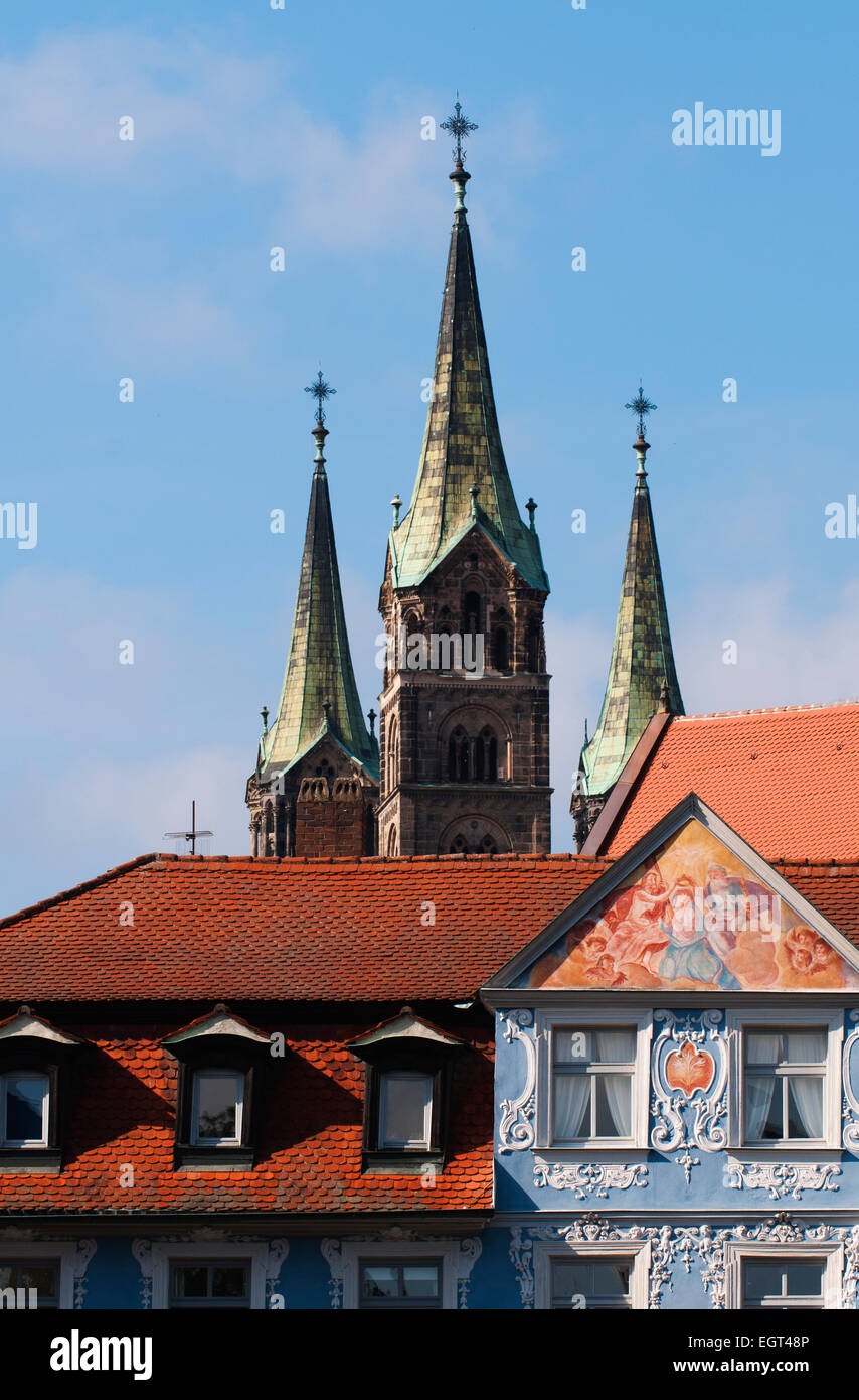 Historische Gebäude in der Bamberger Altstadt mit den Bamberger Dom ...