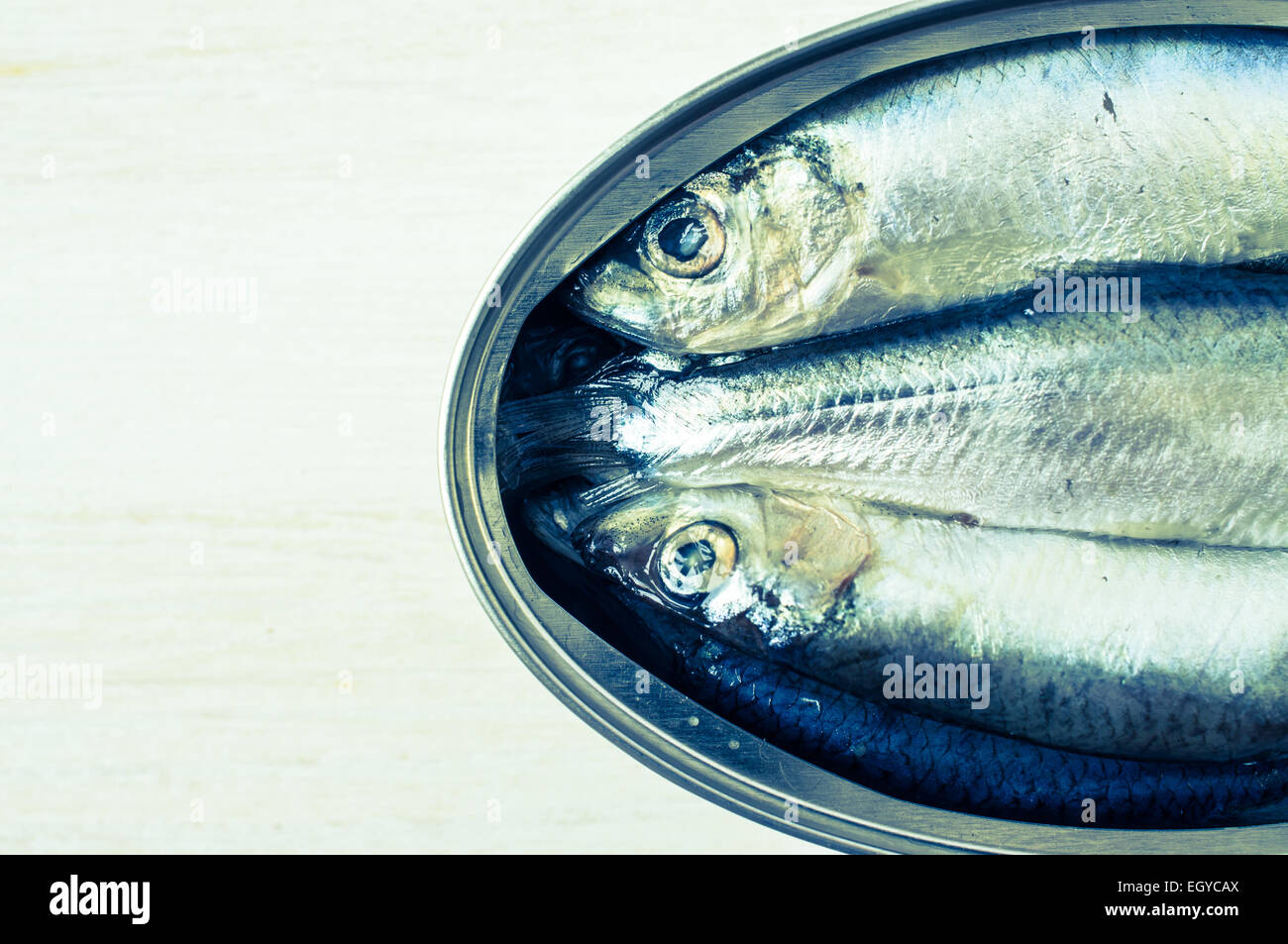 Roher sprottenfisch -Fotos und -Bildmaterial in hoher Auflösung – Alamy