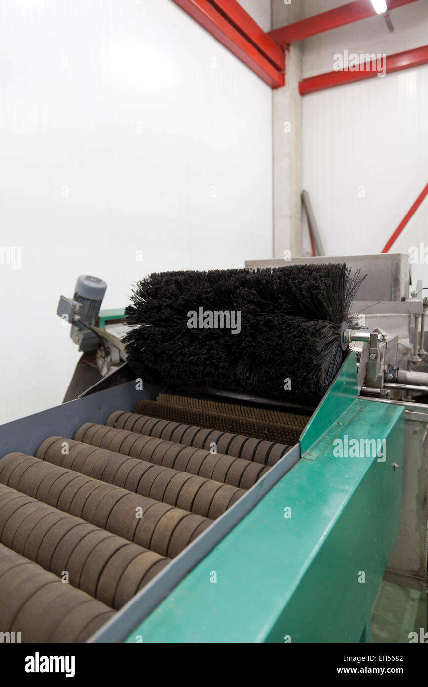 Maschine produzieren -Fotos und -Bildmaterial in hoher Auflösung – Alamy