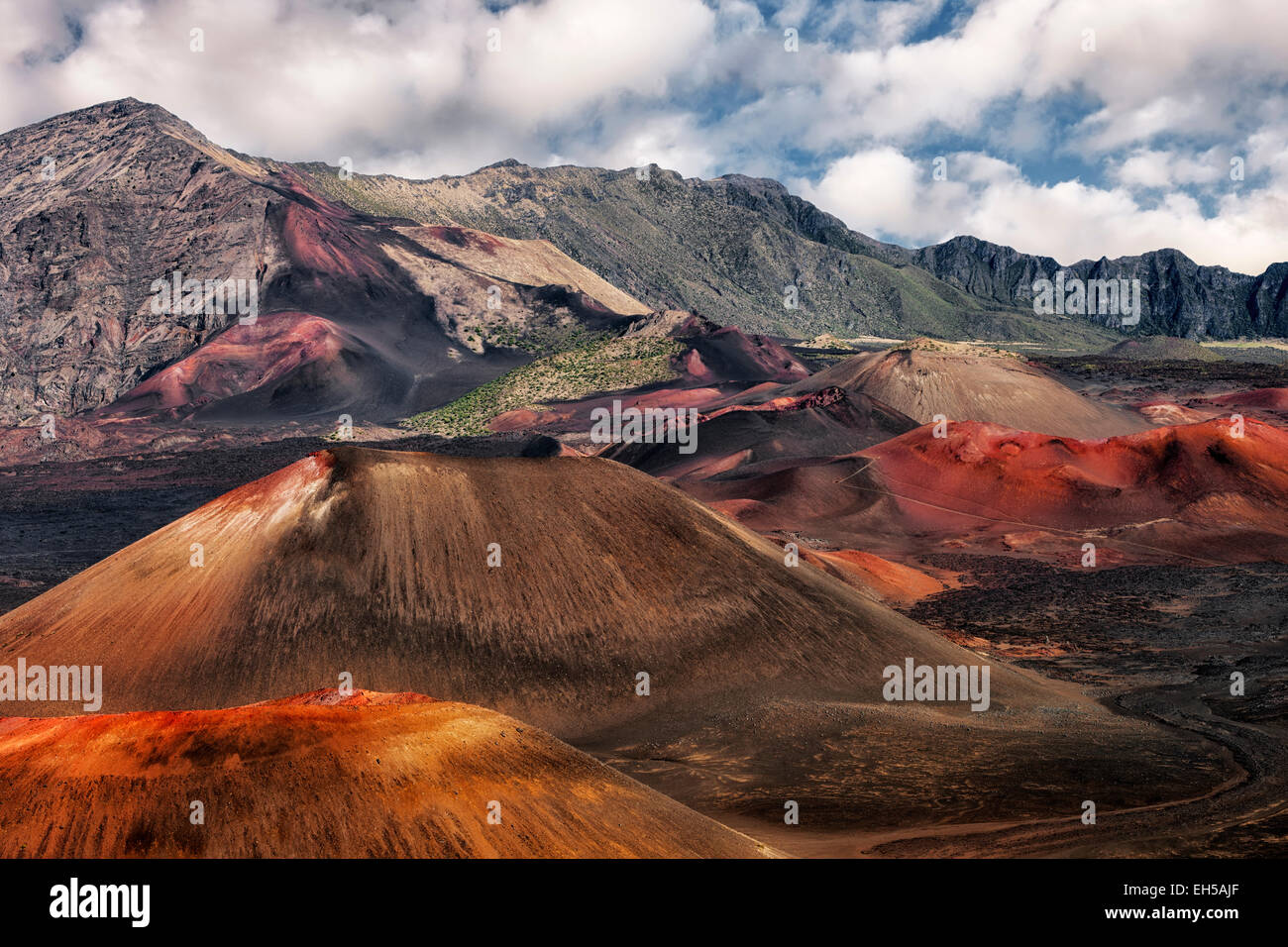 Lava boden -Fotos und -Bildmaterial in hoher Auflösung – Alamy