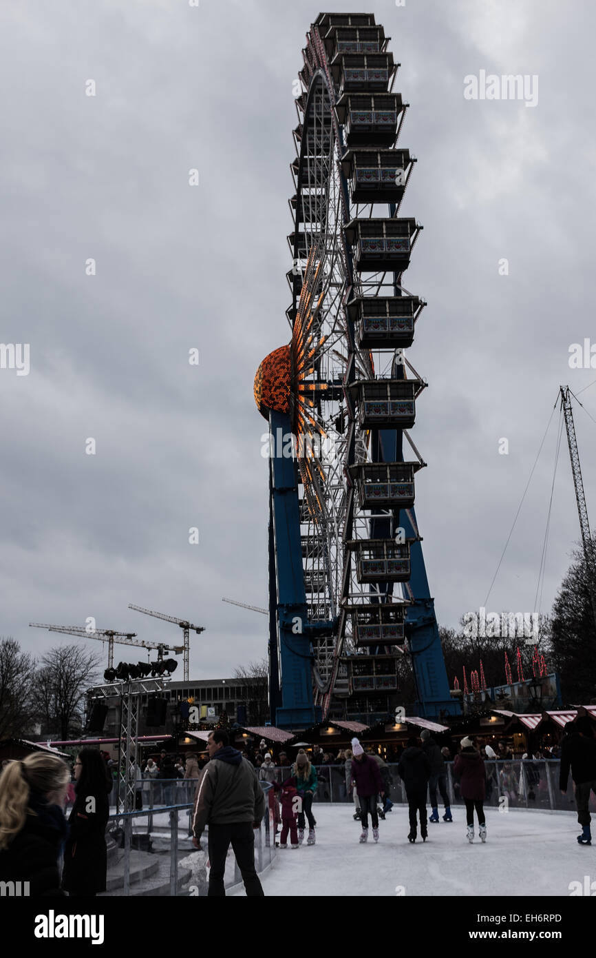 Berliner weihnachtsmarkt riesenrad -Fotos und -Bildmaterial in hoher ...
