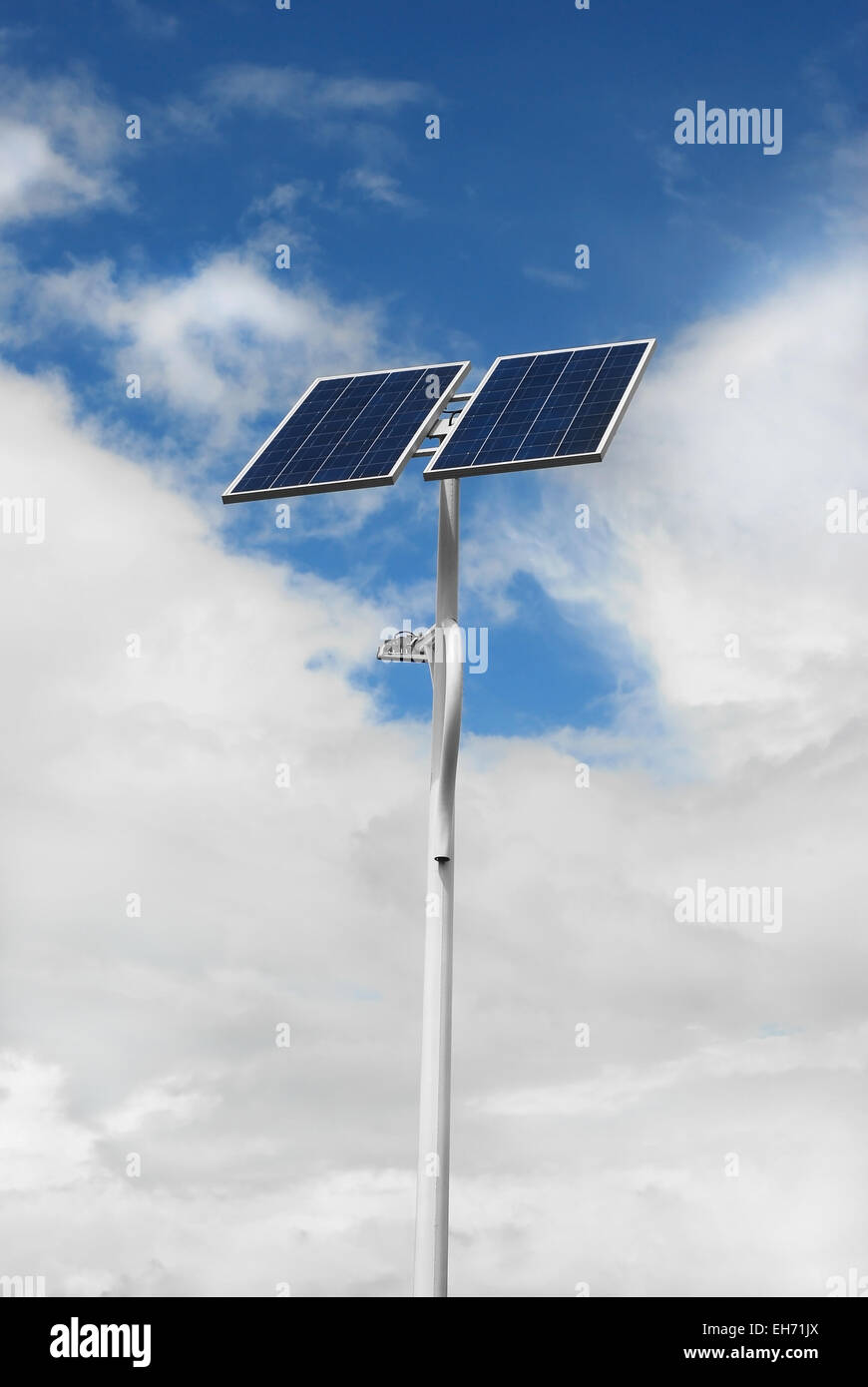 Solar illumination -Fotos und -Bildmaterial in hoher Auflösung – Alamy
