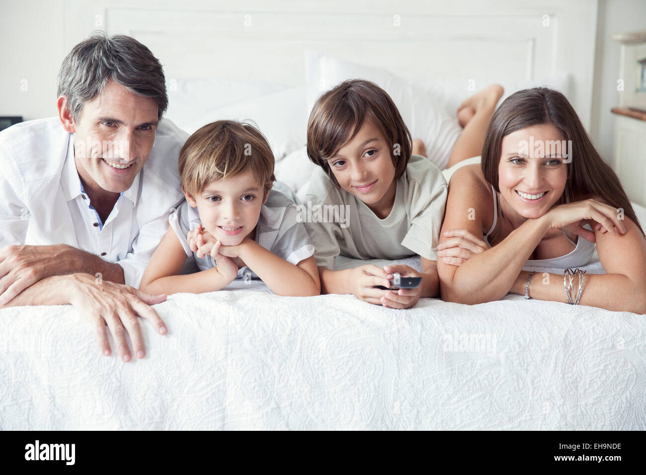 Remote Controls Family Stockfotos und -bilder Kaufen - Alamy