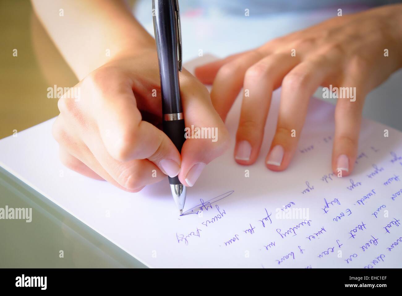 Wie die schrift entstand -Fotos und -Bildmaterial in hoher Auflösung ...