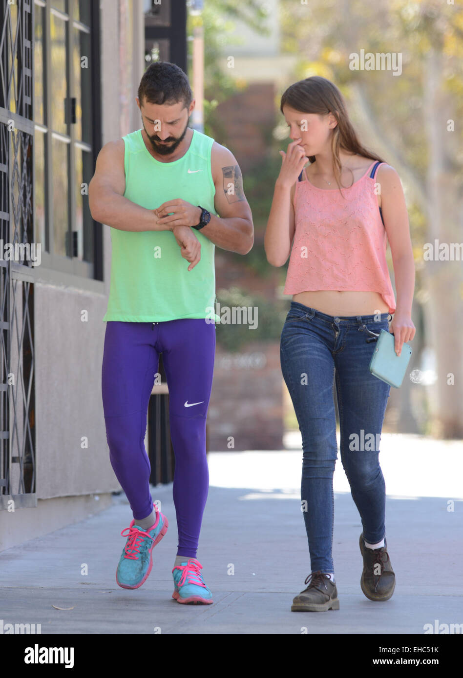 Shia LaBeouf und Freundin Mia Goth Kopf zum Mittagessen in Sorbet ...