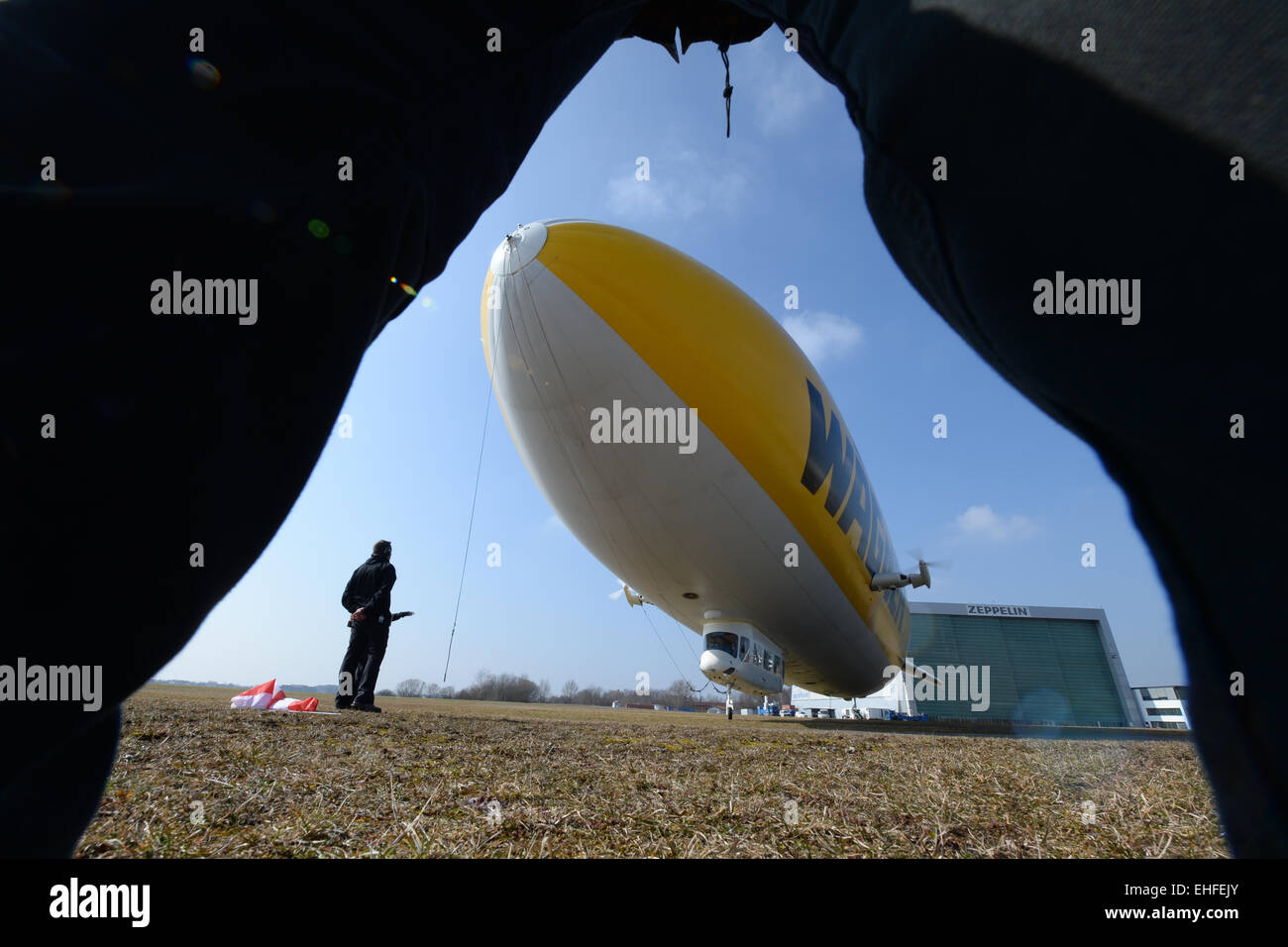 Zeppelin hangar -Fotos und -Bildmaterial in hoher Auflösung - Seite 2 ...