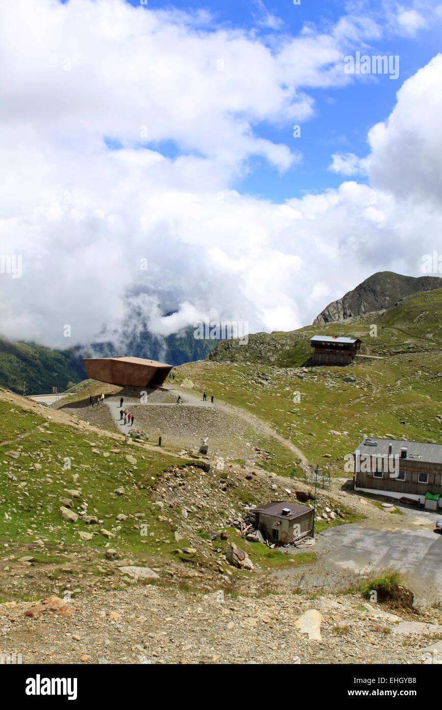 Timmelsjoch hochalpenstrasse -Fotos und -Bildmaterial in hoher ...