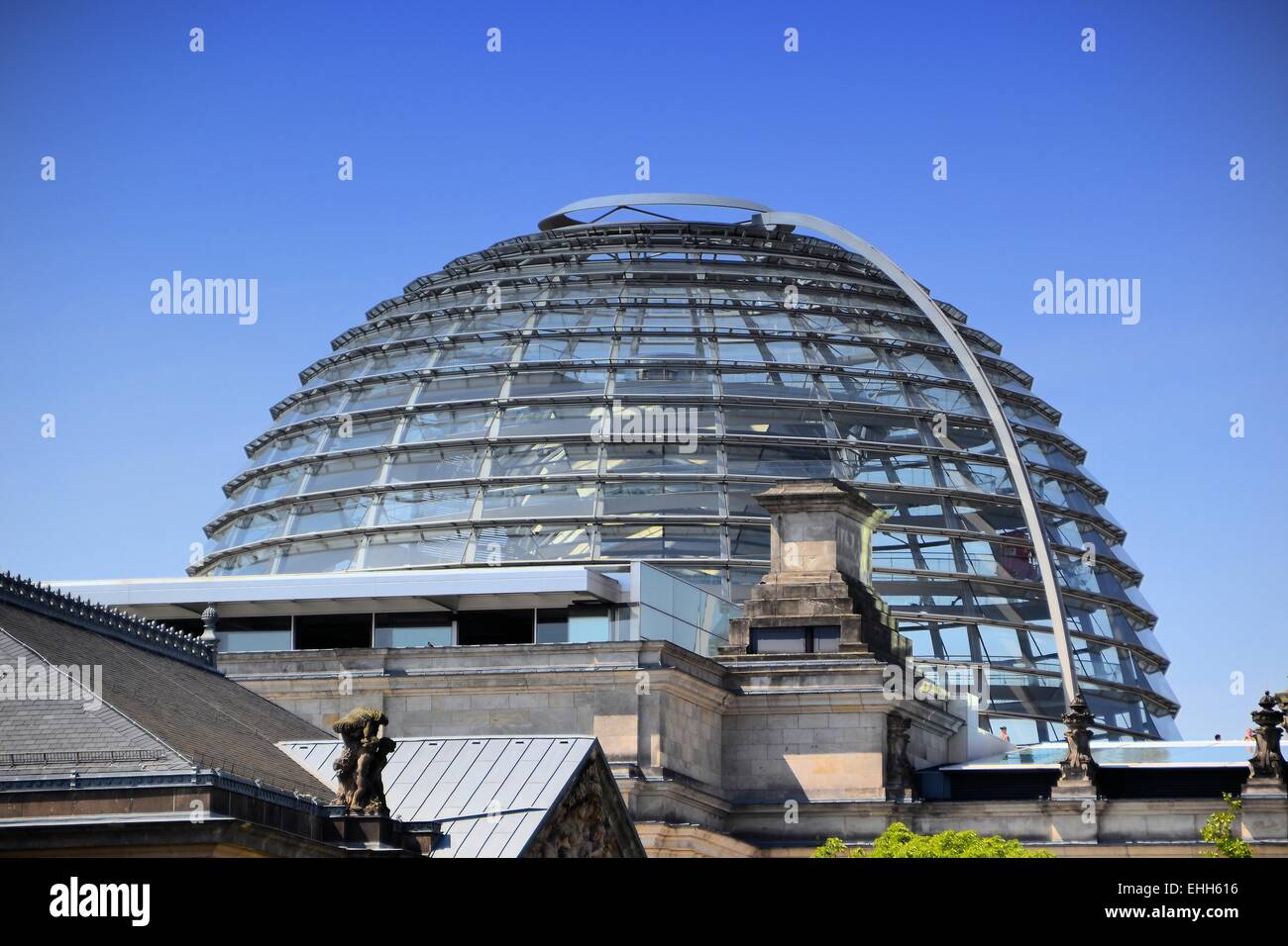 Reichstag kuppel besucher -Fotos und -Bildmaterial in hoher Auflösung – Alamy