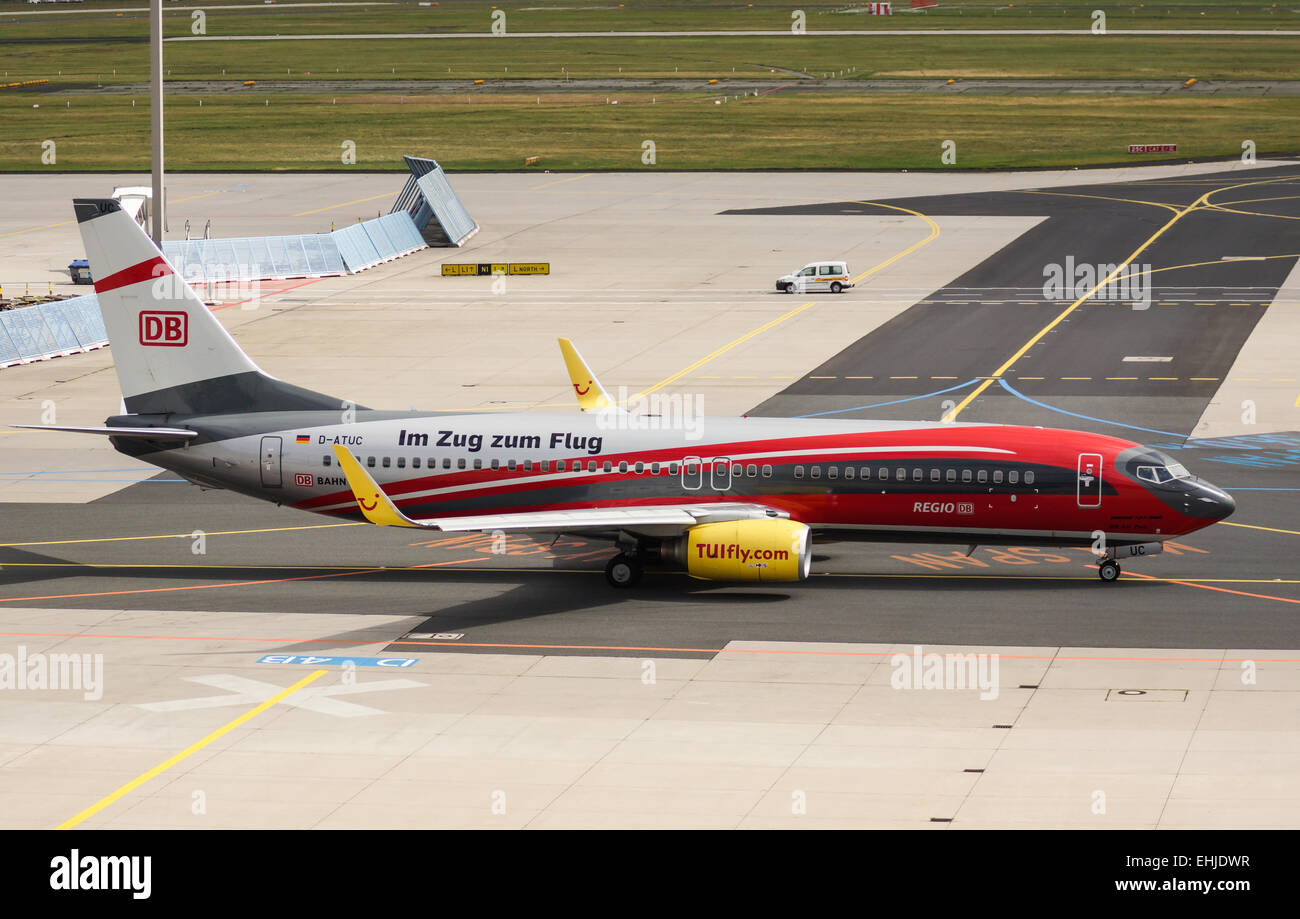 Tuifly flugzeug -Fotos und -Bildmaterial in hoher Auflösung – Alamy