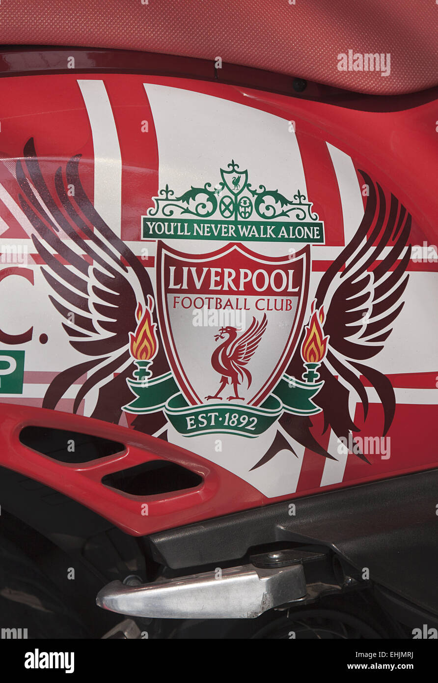 Fc liverpool logo -Fotos und -Bildmaterial in hoher Auflösung – Alamy
