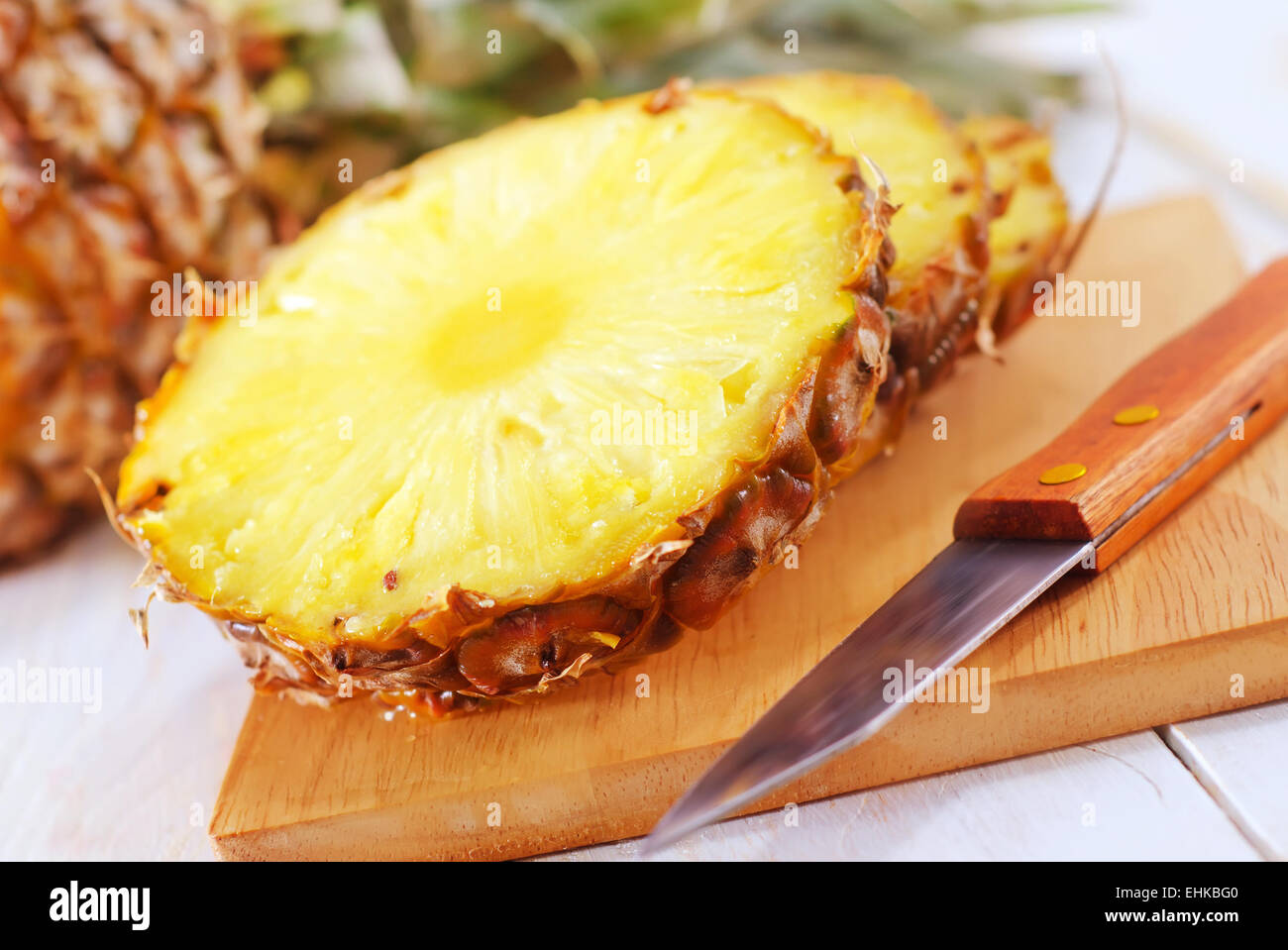 Ananas am stiel -Fotos und -Bildmaterial in hoher Auflösung – Alamy