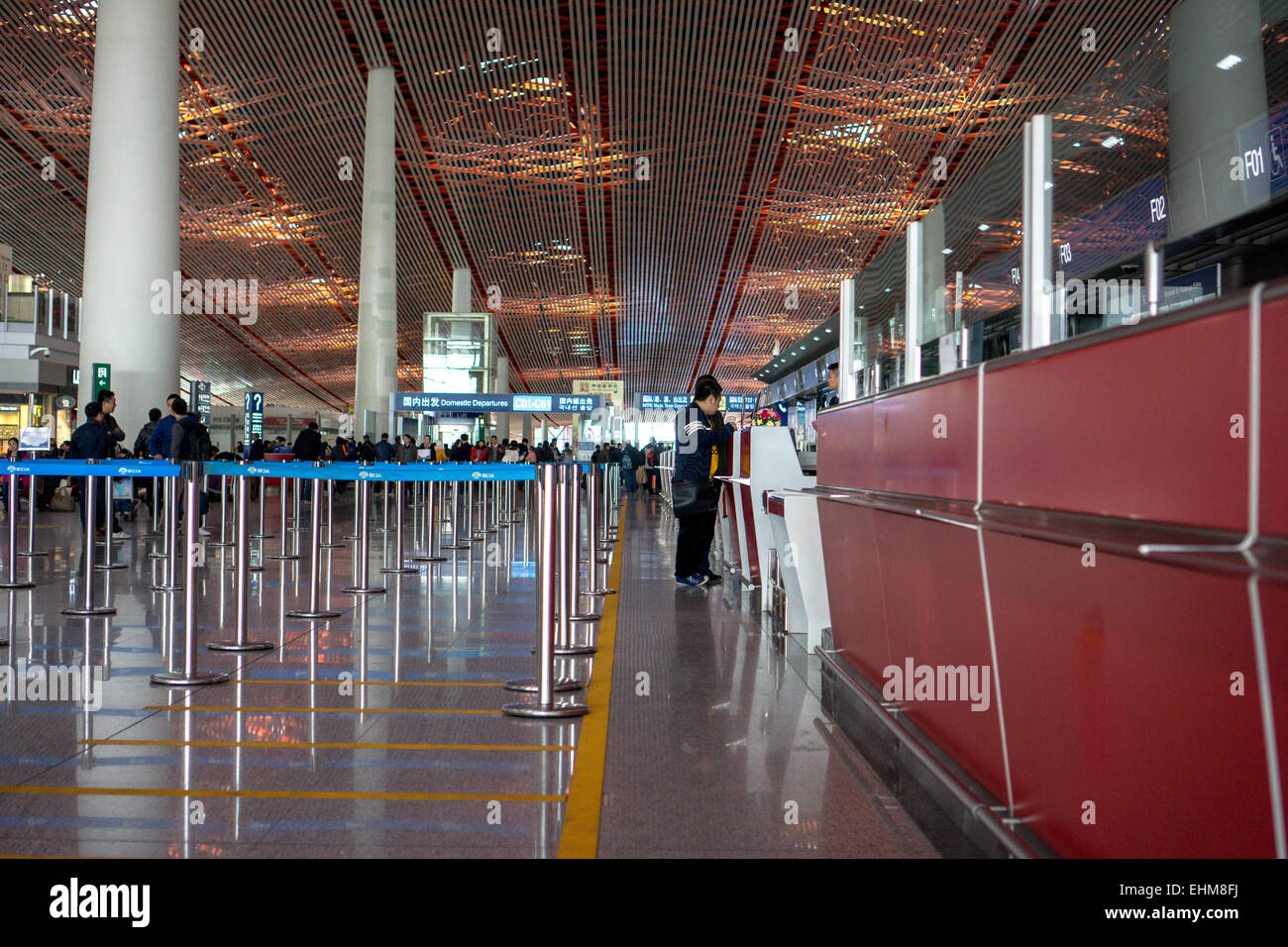 Terminal 3 Check In Stockfotos & Terminal 3 Check In Bilder - Alamy