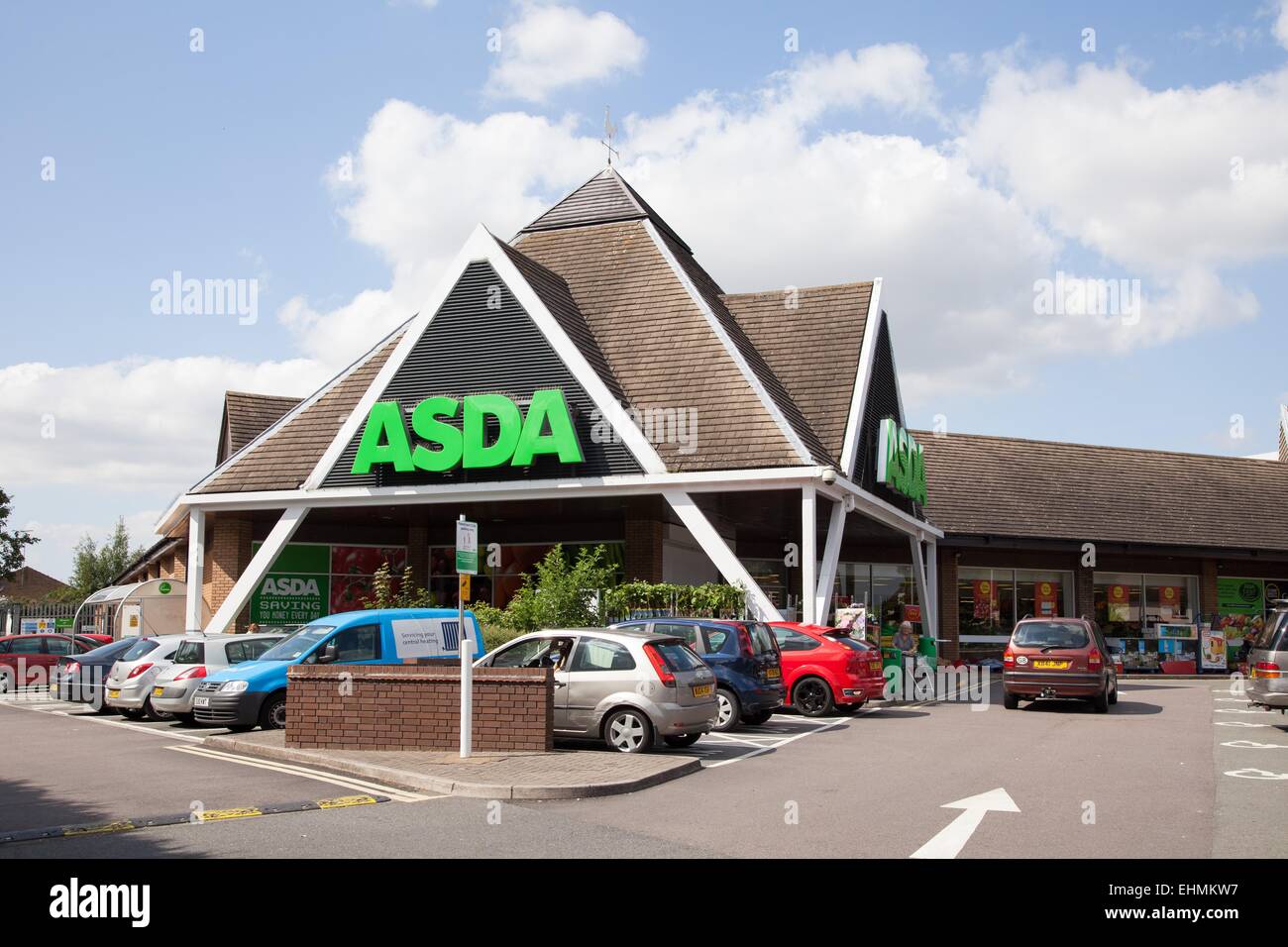 Asda supermarkt kingsthorpe -Fotos und -Bildmaterial in hoher Auflösung ...