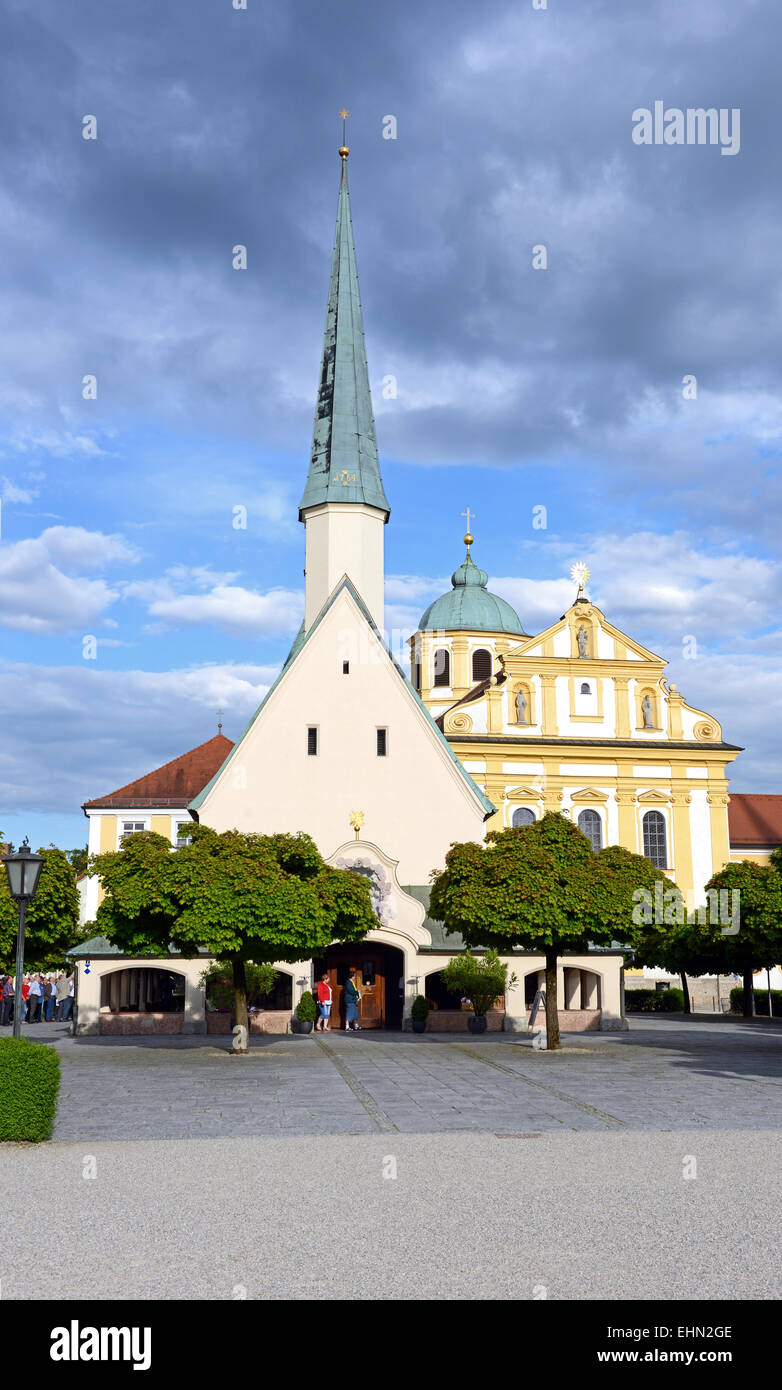 Deutschland Bayern Altoetting Kapellplatz Stockfotos & Deutschland ...