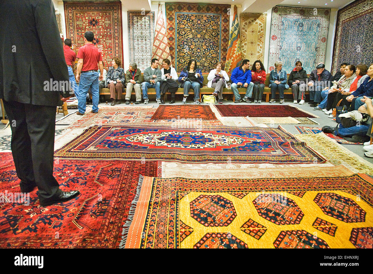 Persischer teppich -Fotos und -Bildmaterial in hoher Auflösung – Alamy