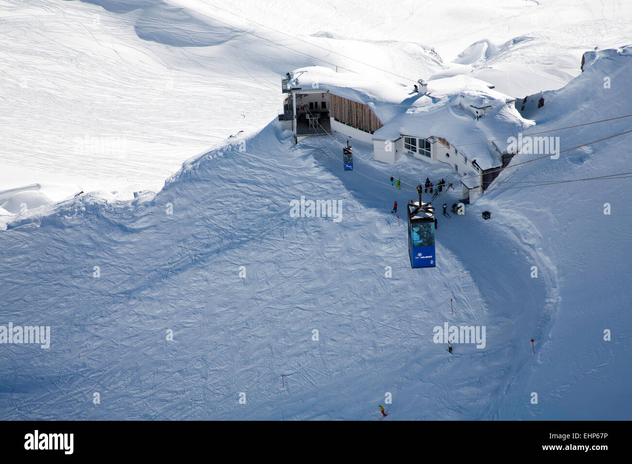 Seilbahn zur Bergstation der Valluga St. Anton Arlberg Österreich ...