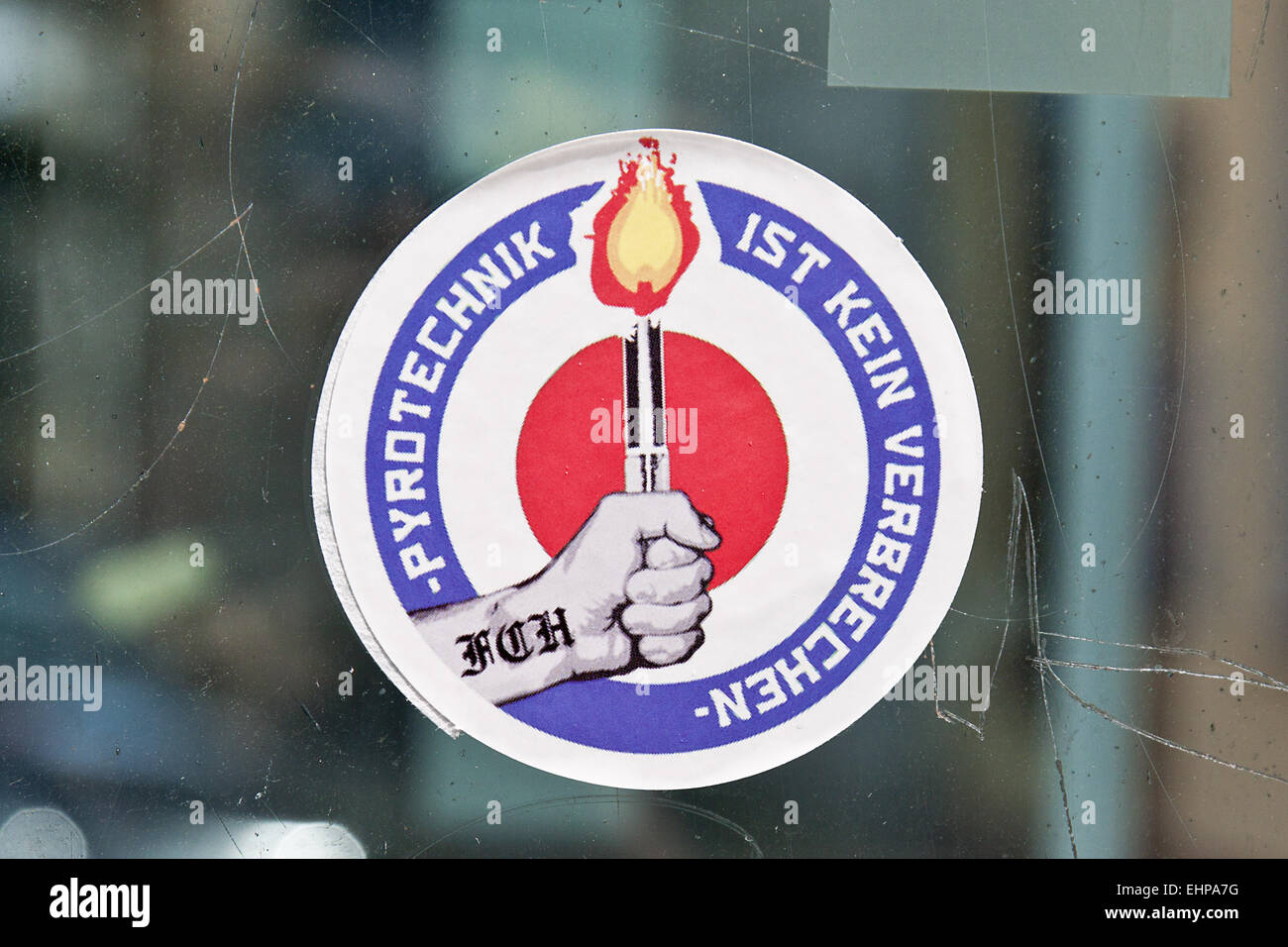 Flammen und flammenaufkleber -Fotos und -Bildmaterial in hoher ...