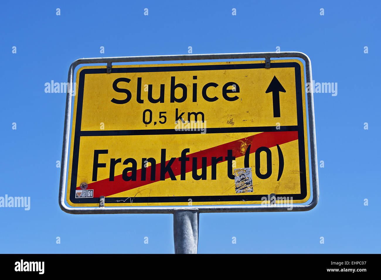 Wegweiser Ortsschild Stockfotos und -bilder Kaufen - Alamy