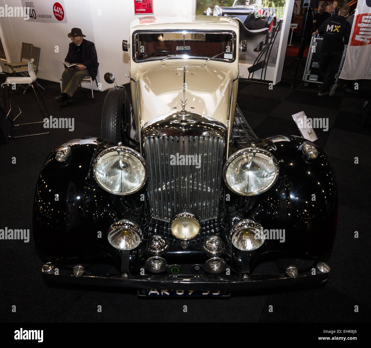 Oldtimer Bentley 4,5 Liter Sport Saloon, 1937. Karosseriebauer Mann ...