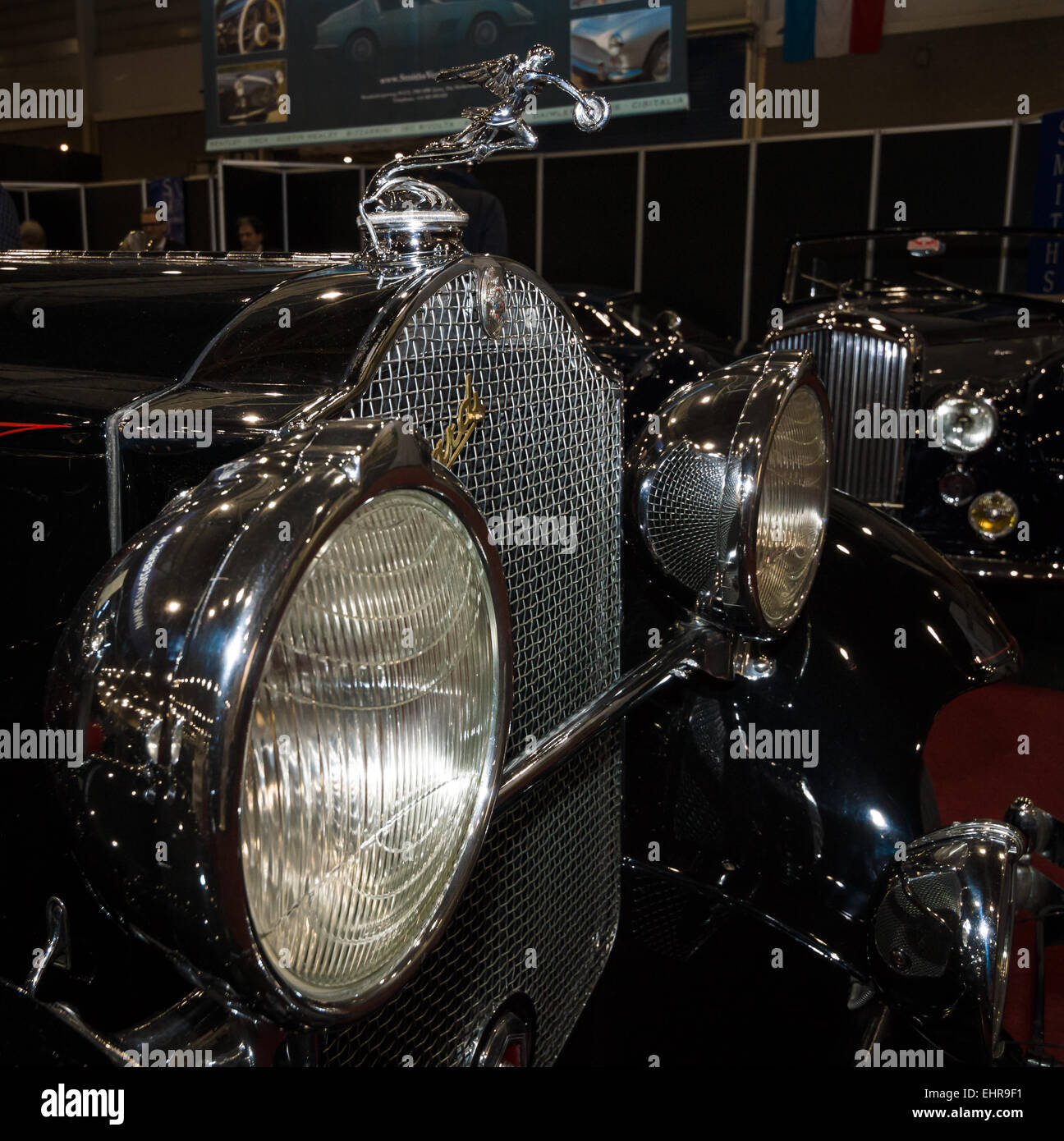 Kühlerfigur Goddess of Speed (Donuts Chaser) von einem Packard 845 ...