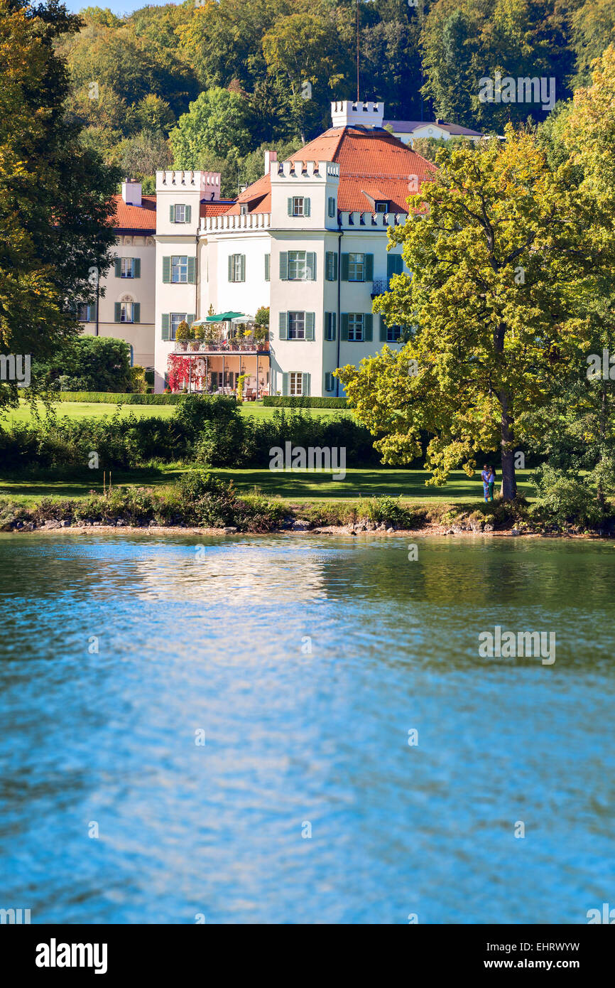Schloss sisi bei possenhofen -Fotos und -Bildmaterial in hoher Auflösung – Alamy