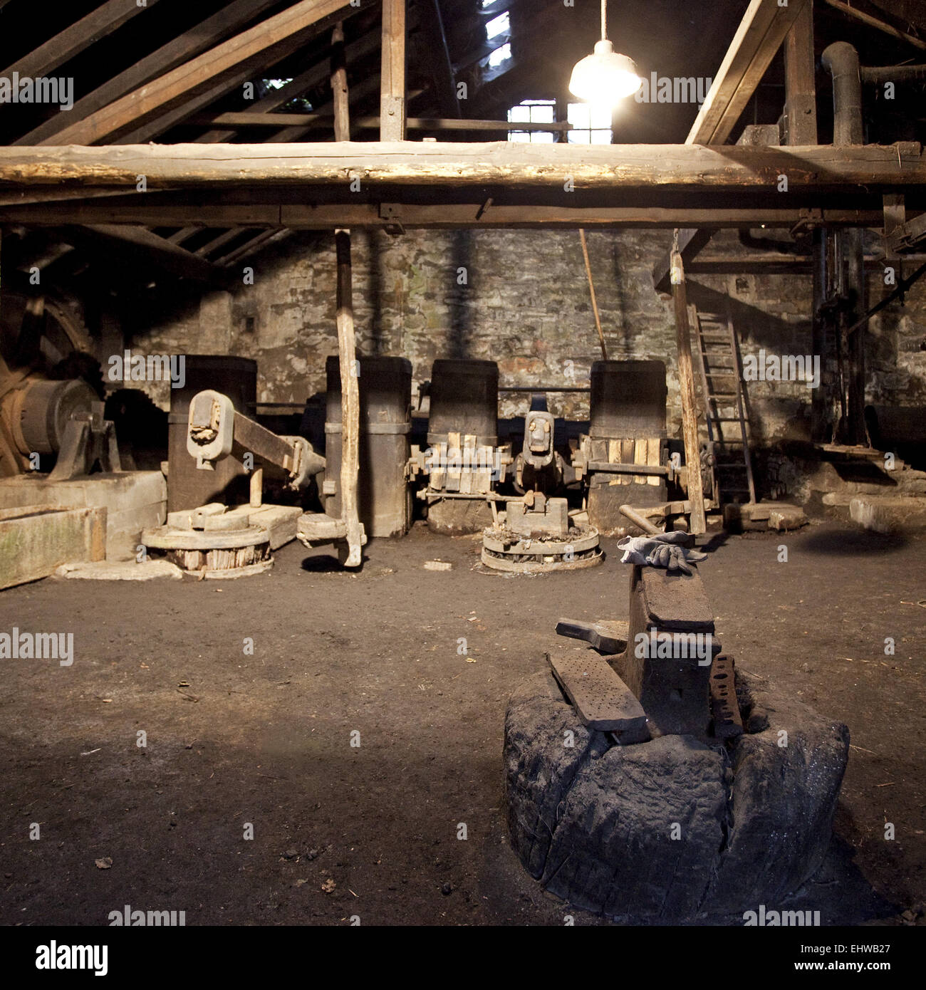 Schwarze ahe hammer -Fotos und -Bildmaterial in hoher Auflösung – Alamy