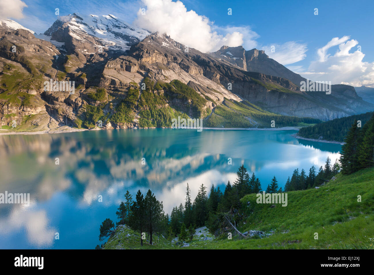 See des Oeschinensees, Schweiz, Europa, Kanton Bern, Berner Oberland ...