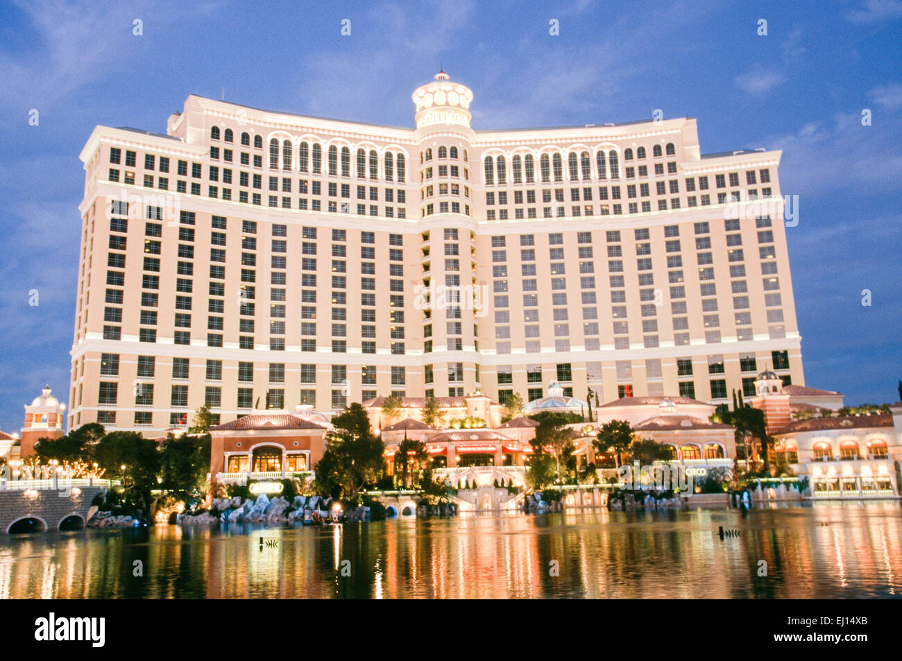 Las Vegas, Nv - Oktober 18: Die Eröffnung des Bellagio Hotel in Las ...