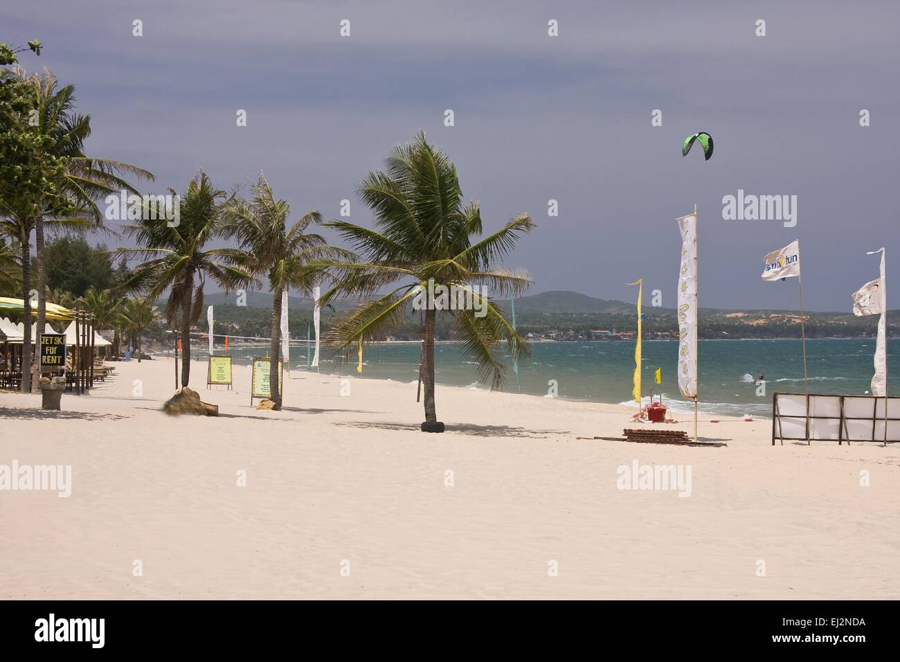 Strand von Phan Thiet,, Mui Ne, Vietnam Strand von Phan Thiet,, Mui Ne ...