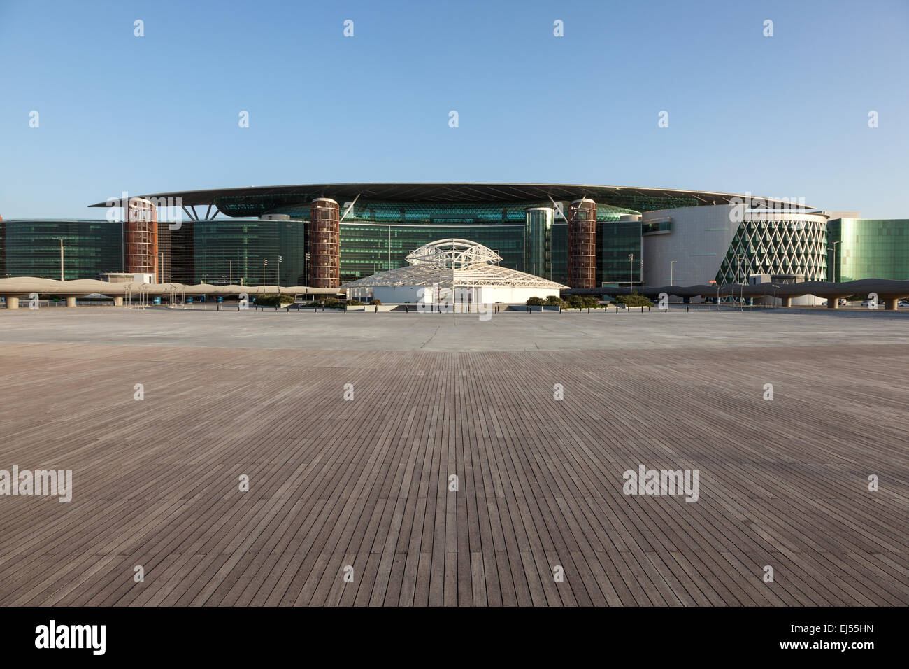Meydan Stadium Dubai Stockfotos und -bilder Kaufen - Alamy