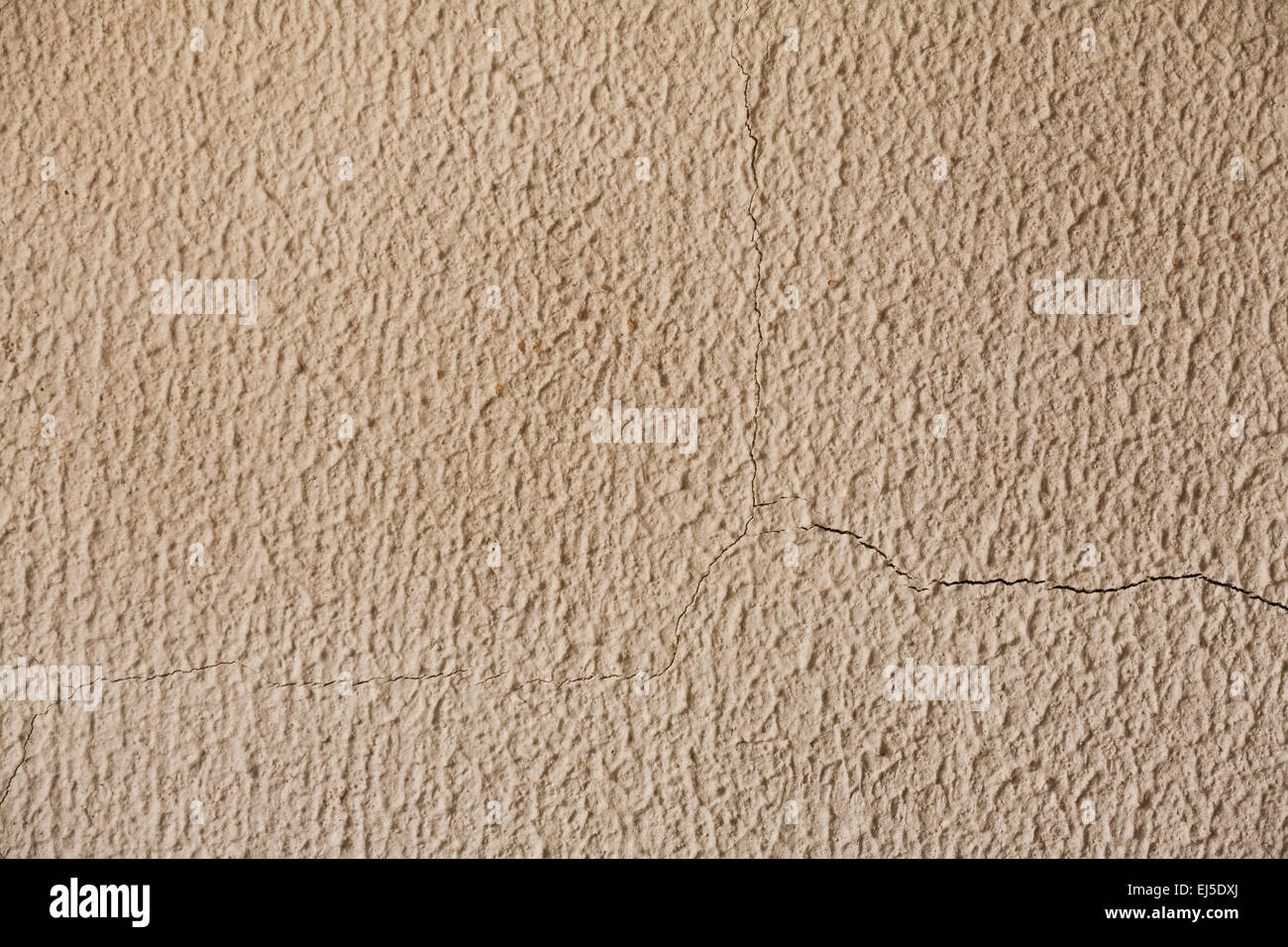 Riss in einer wand -Fotos und -Bildmaterial in hoher Auflösung – Alamy