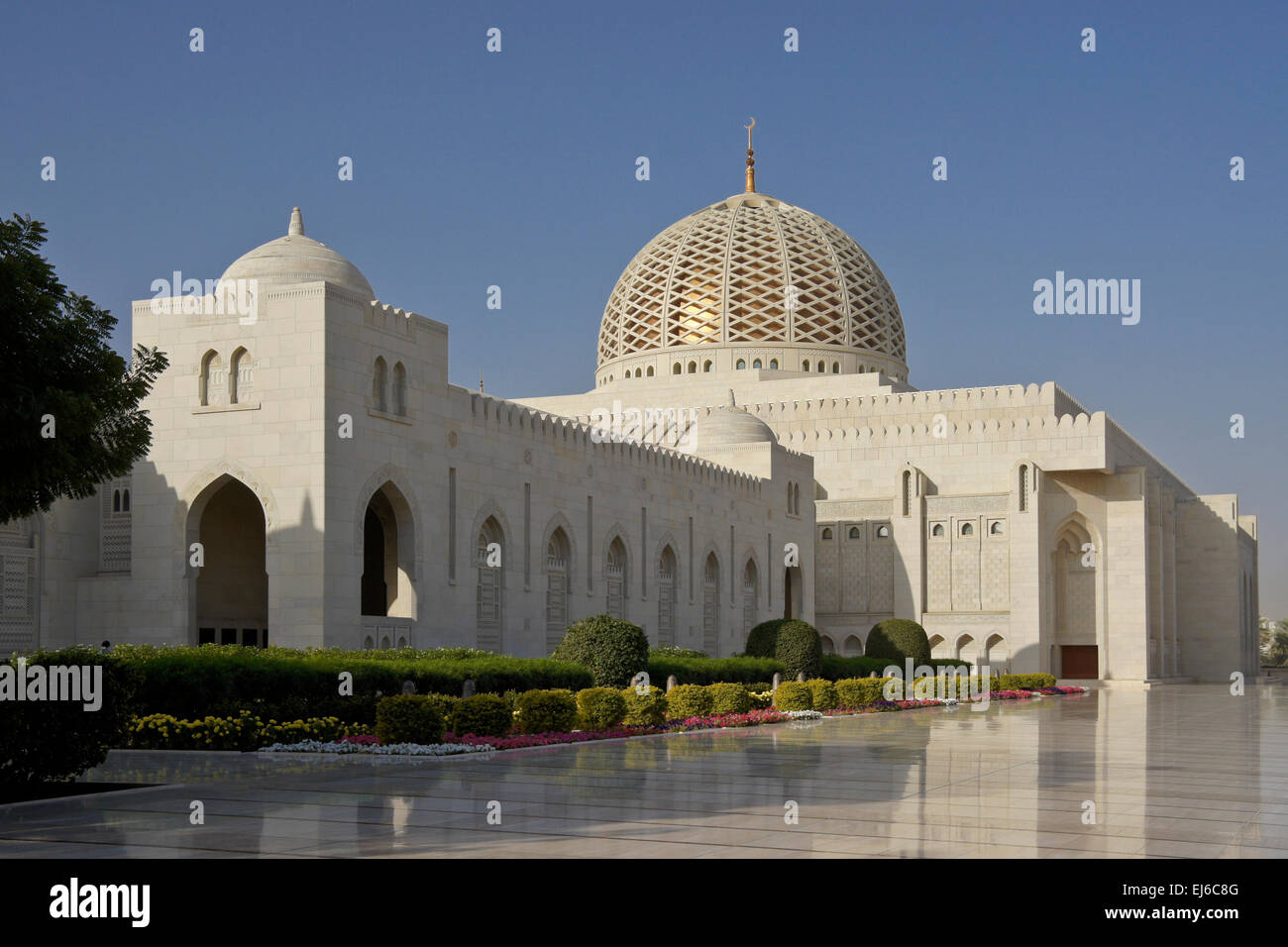 Islamische moschee muskat oman qaboos -Fotos und -Bildmaterial in hoher ...