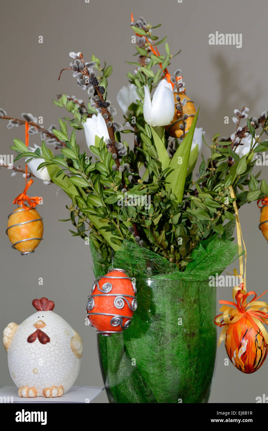 Ei osterstrauch -Fotos und -Bildmaterial in hoher Auflösung – Alamy