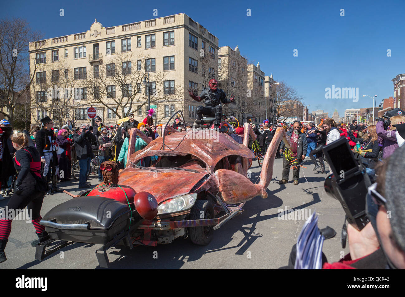 Le march du nain rouge -Fotos und -Bildmaterial in hoher Auflösung – Alamy