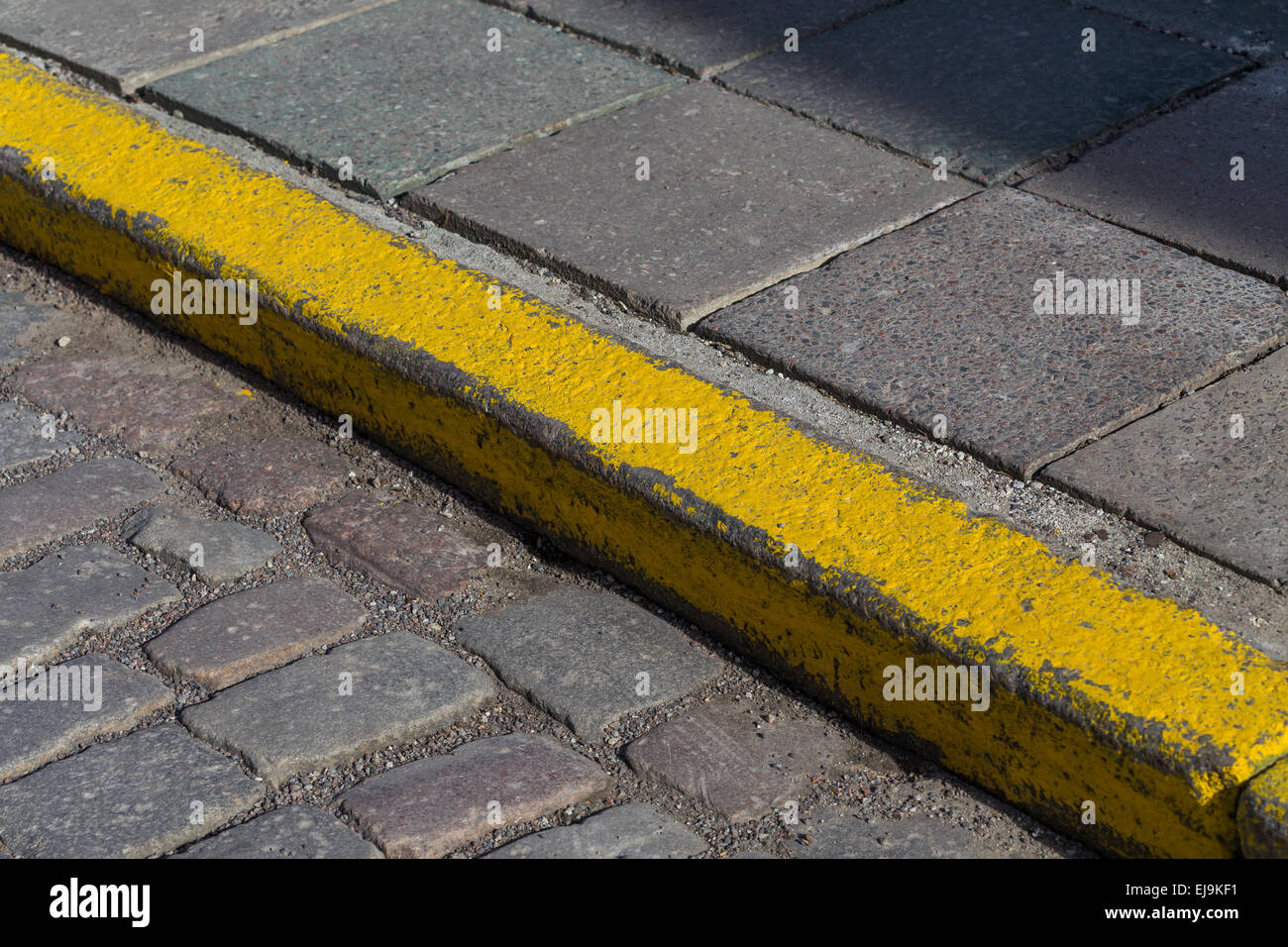 Alte stadt straße -Fotos und -Bildmaterial in hoher Auflösung – Alamy