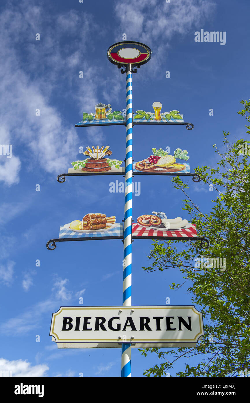 Biergarten sign -Fotos und -Bildmaterial in hoher Auflösung – Alamy