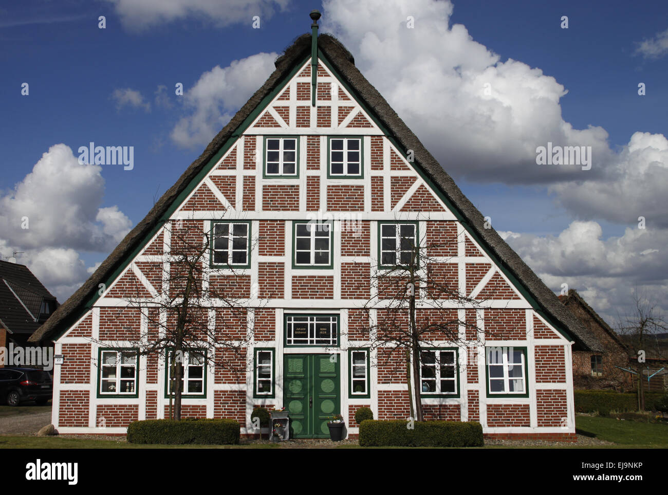 Altes land fachwerkhaus -Fotos und -Bildmaterial in hoher Auflösung – Alamy