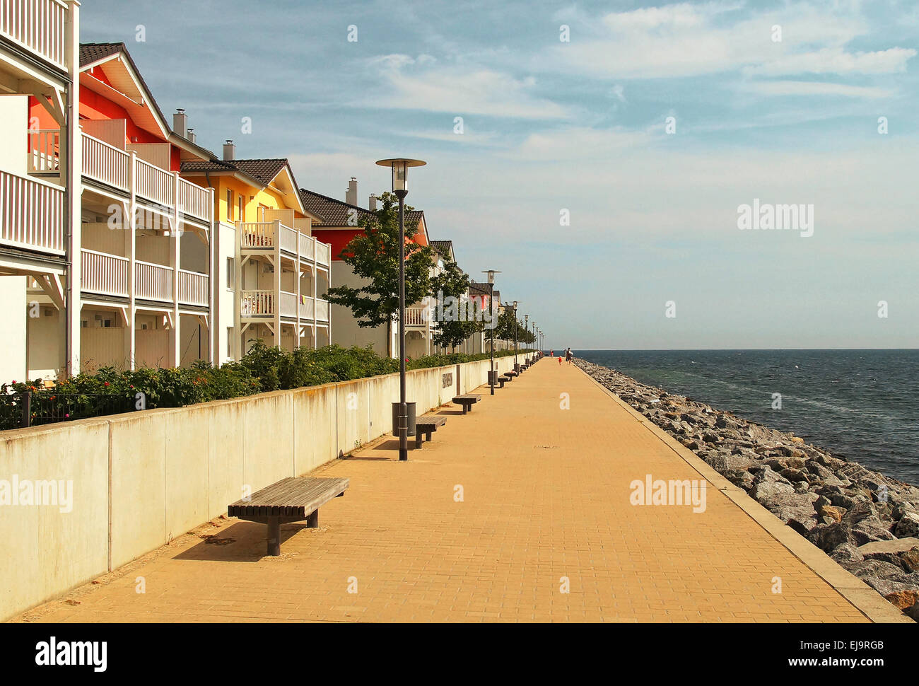 Ostseebad boltenhagen strandpromenade -Fotos und -Bildmaterial in hoher ...